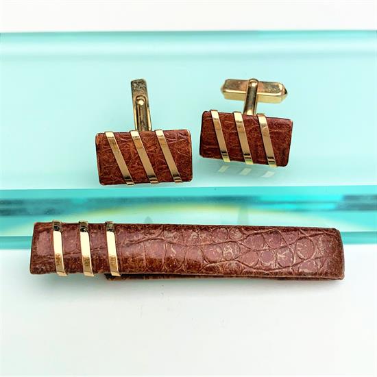 The Silver Queen. 1960'S Swank Leather & Gold Filled Tie Bar & Cufflink Set