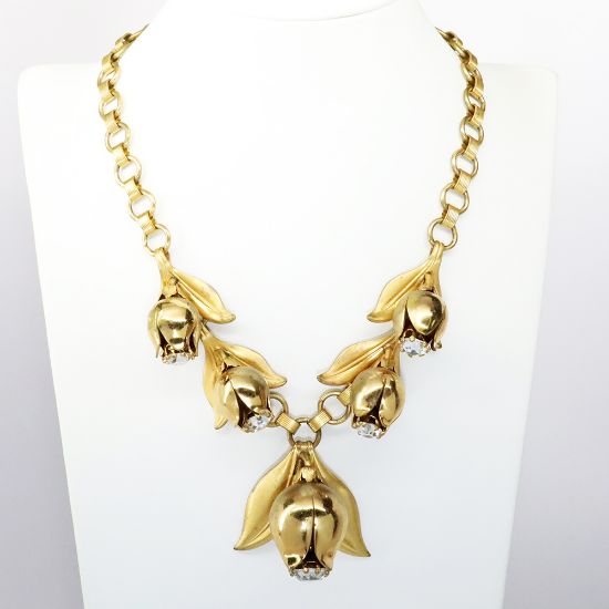 The Silver Queen | Vintage 1940's Leo Glass Figural Flower Necklace ...