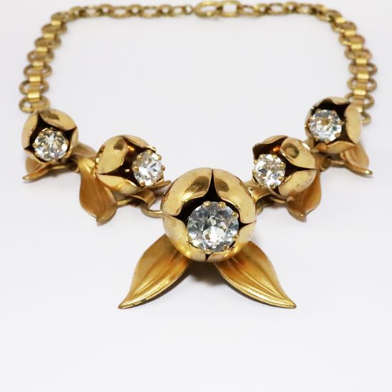The Silver Queen | Vintage 1940's Leo Glass Figural Flower Necklace ...