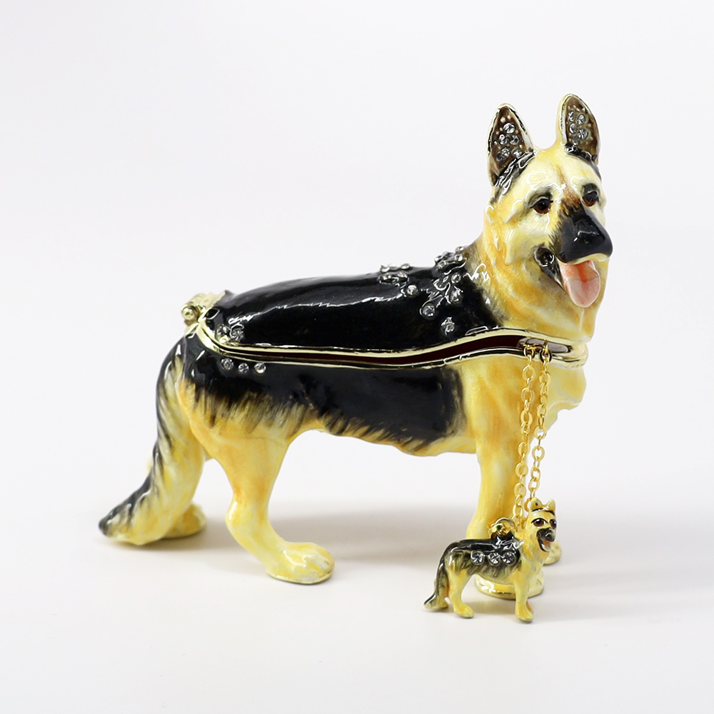 The Silver Queen | Kingspoint Designs Pal the German Shepherd Trinket ...