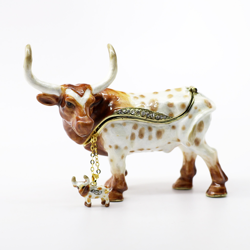 The Silver Queen | Kingspoint Designs Larry the Texas Longhorn Trinket ...