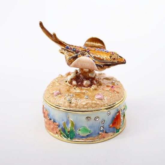 The Silver Queen | Kingspoint Designs Stevie the Stingray Trinket Box ...
